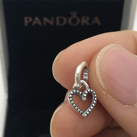 Pandora | Jewelry | Pandora Me Freehand Heart Mini Dangle Charm | Poshmark